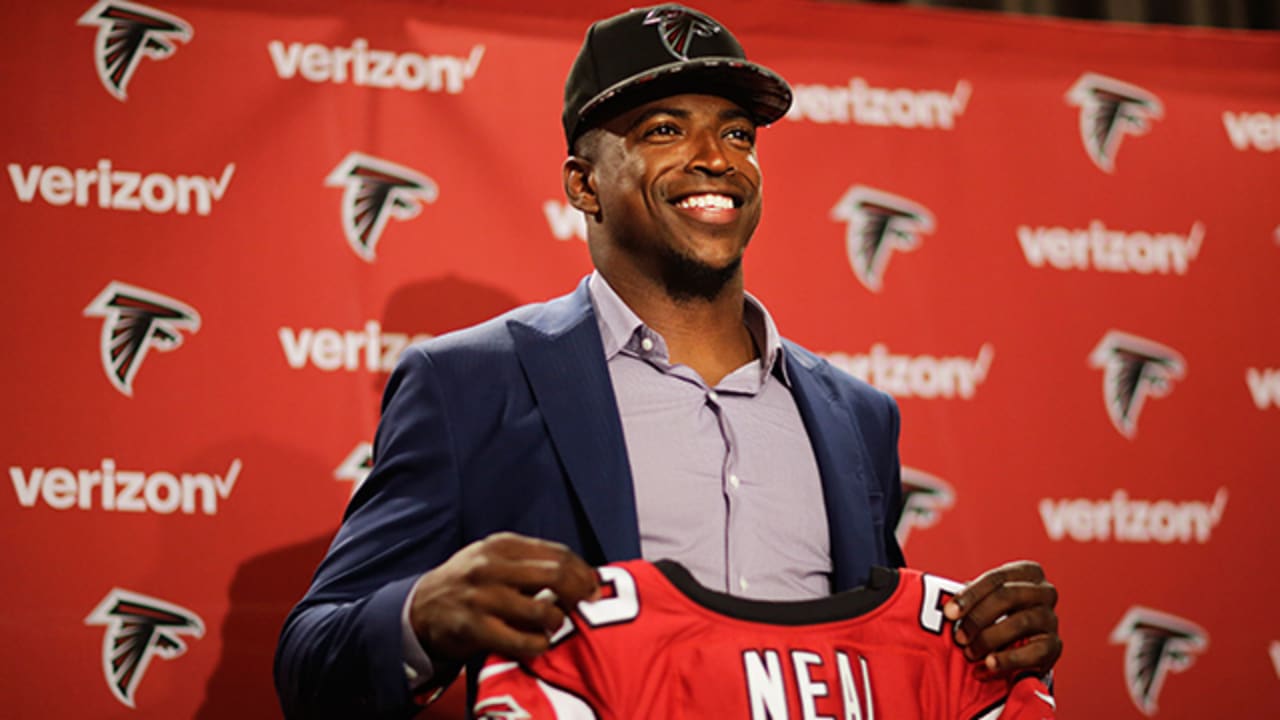 Falcons Agree to Terms With First-Round Pick Neal