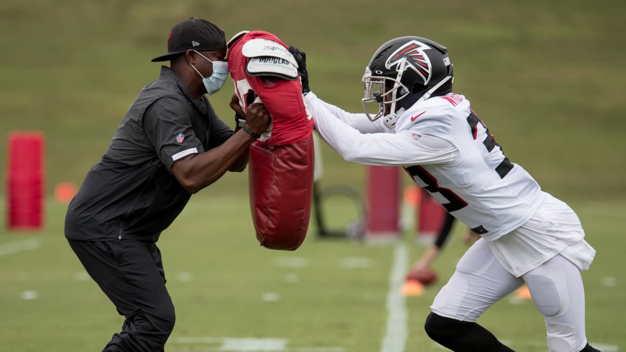 Dante Fowler: Raheem Morris is making Falcons ‘a little bit uncomfortable’