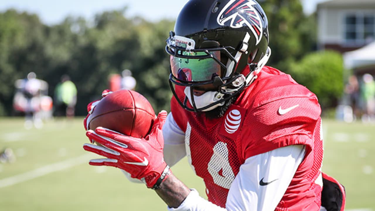WATCH: Falcons receiver Justin Hardy makes diving catch against Desmond ...