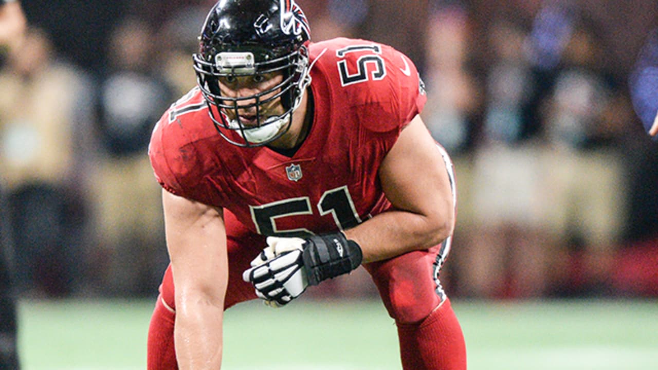 Falcons’ center Alex Mack suffers calf injury