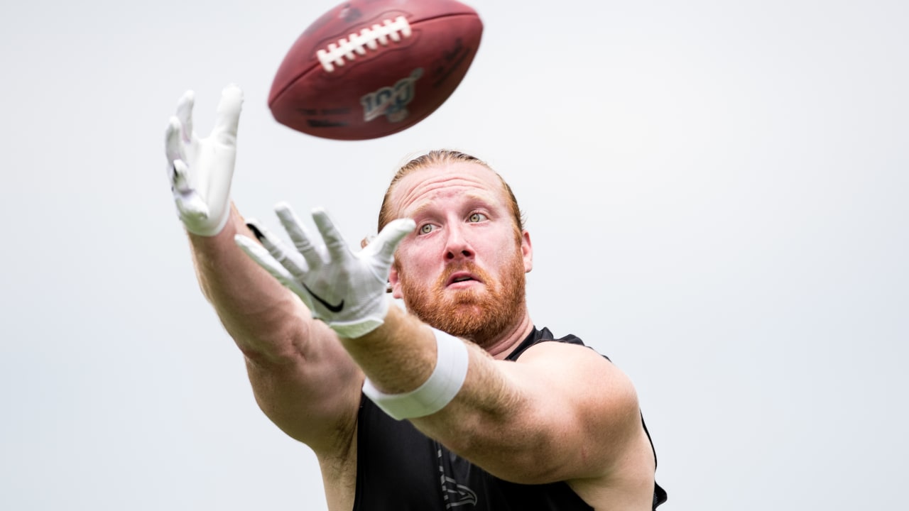 Hayden Hurst making plays | Best images from Day 4