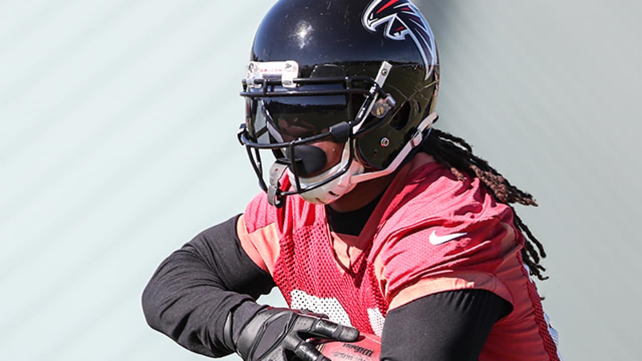 Devonta Freeman returns to practice in limited capacity
