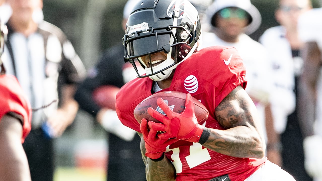 Takeaways: Turnovers fuel Red team to huge lead in first Falcons scrimmage