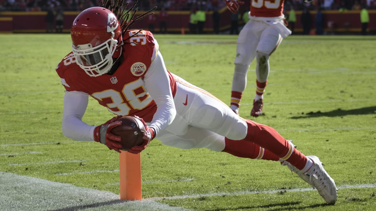 Falcons sign former Chiefs safety Ron Parker