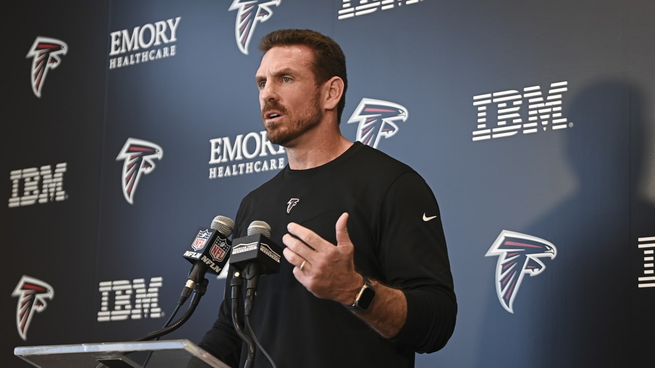 Ryan Nielsen discusses working with assistant head coach/defense Jerry Gray