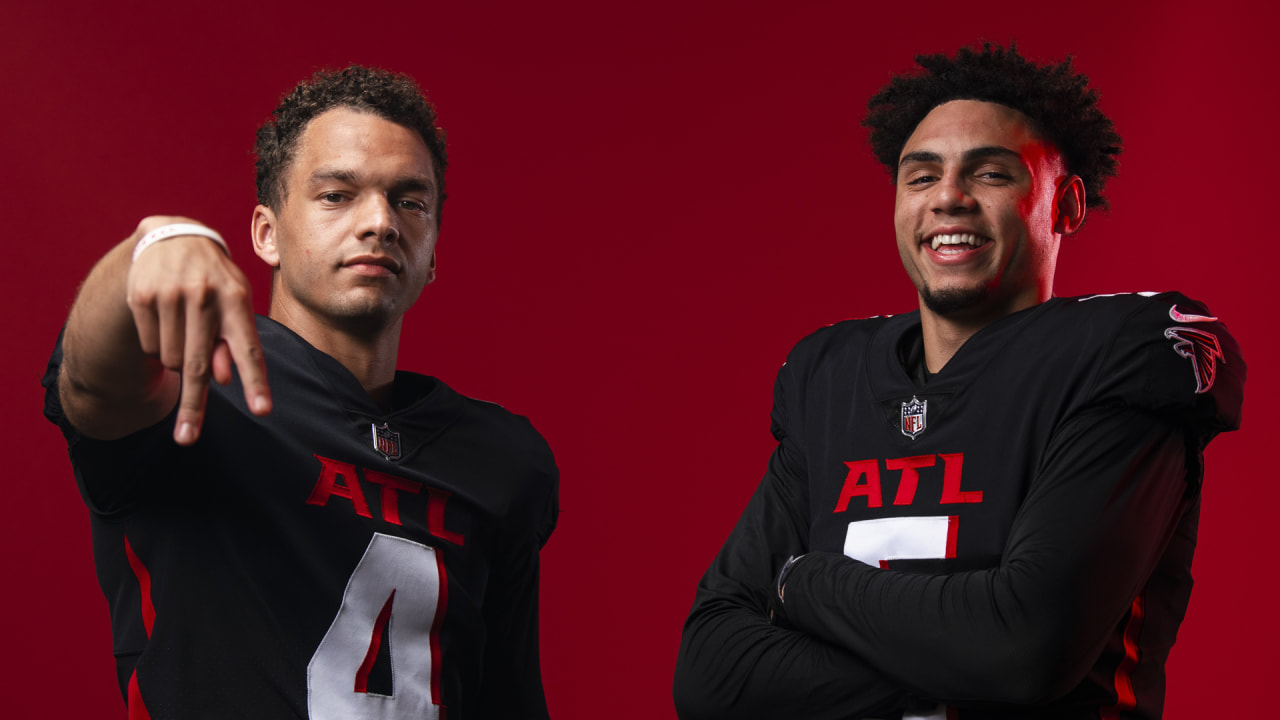 Top Photos of the 2022 Season | Rookies