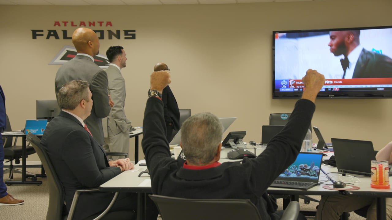 Inside the draft room: The Falcons select Kyle Pitts
