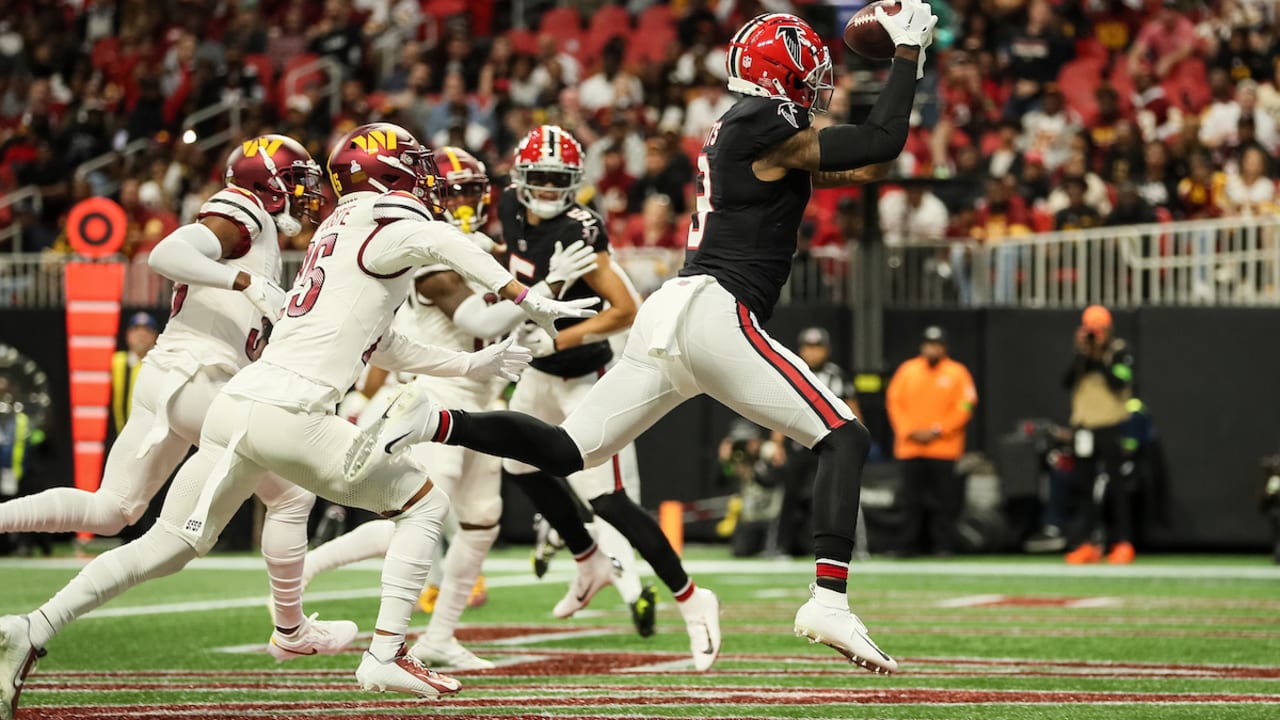 Kyle Pitts catches for a 9-yard Touchdown vs. Washington Commanders