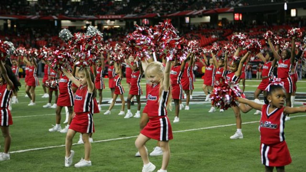 Falcons Cheerleaders Perform