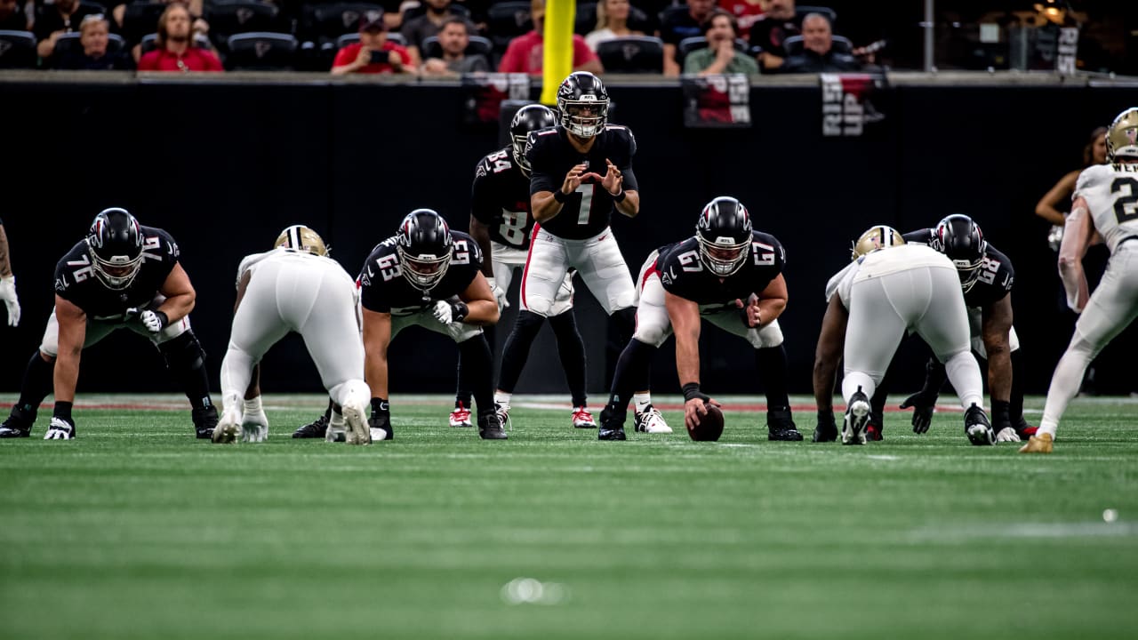 Falcons to shake up offensive line with starting lineman given game ...