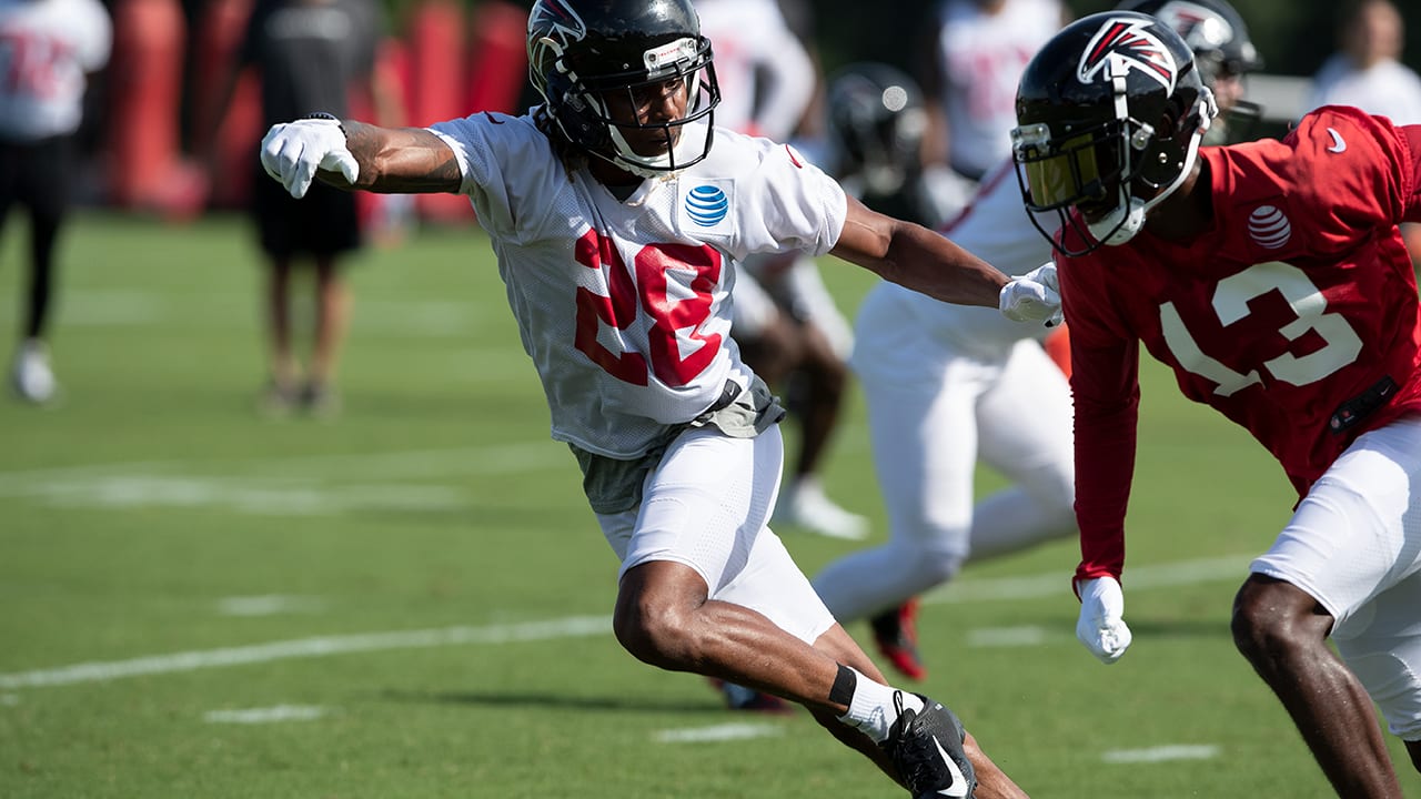 Jordan Miller shows off ball-hawking skills