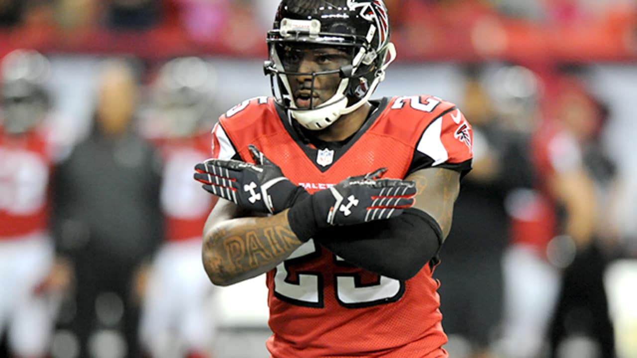 Falcons Top One of League's Best, 29-18