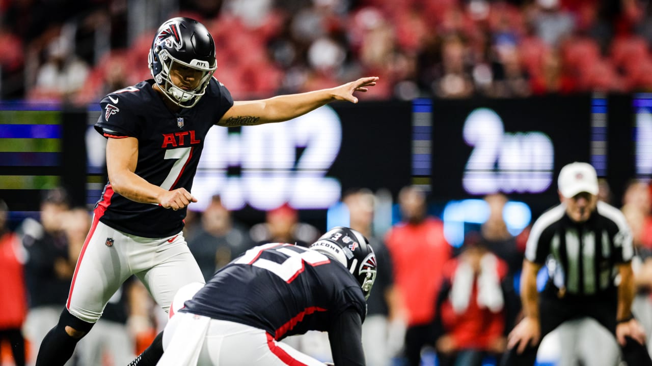 Younghoe Koo easily drills 54-yard field goal