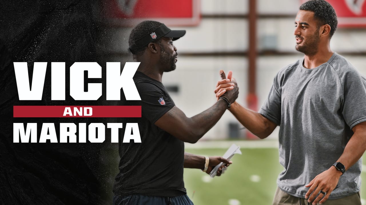QB to QB: Michael Vick sits down with Marcus Mariota 1-on-1