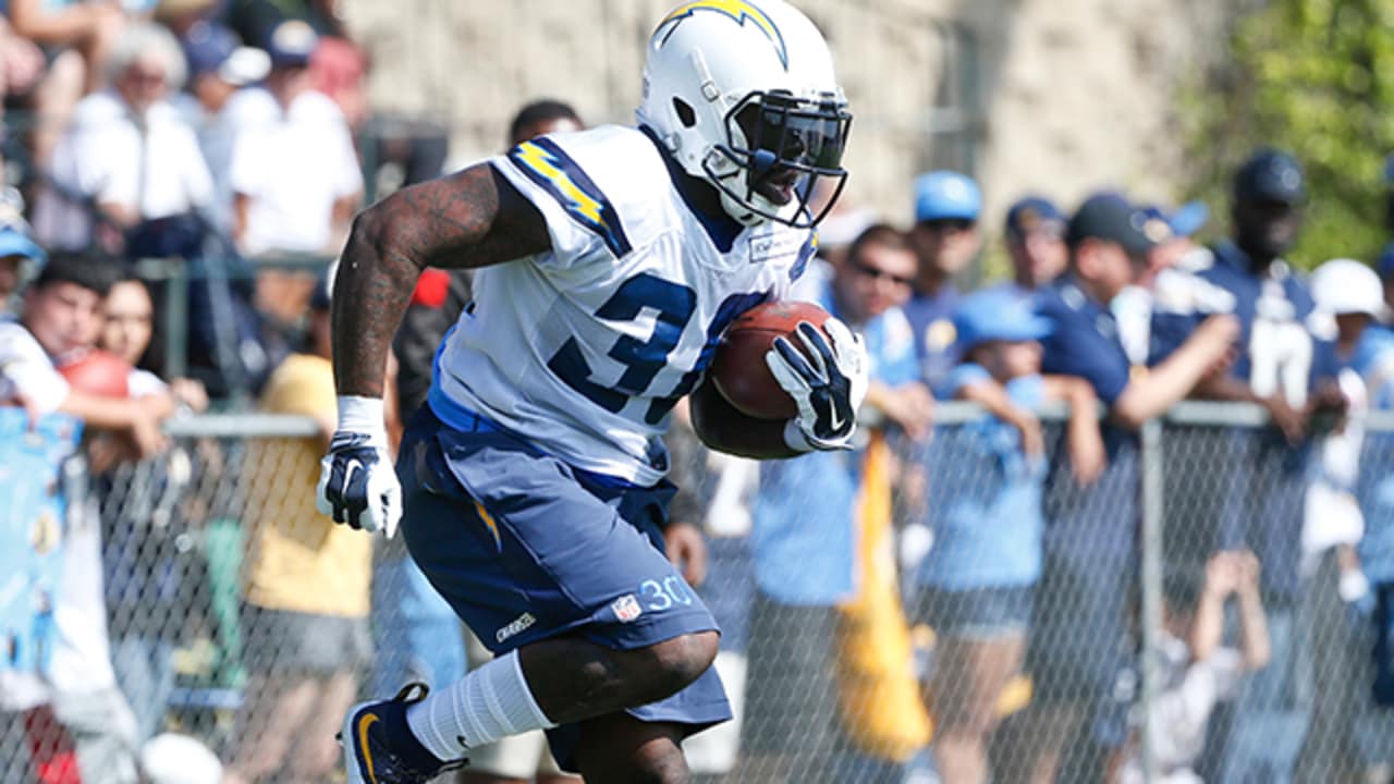 Falcons Sign RB Edwards to Practice Squad