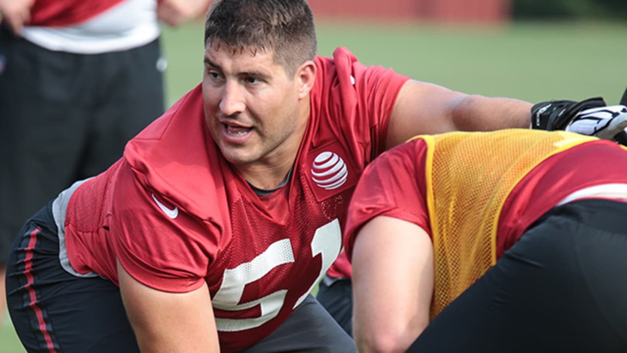 Alex Mack weighs in on right guard battle, Georgia heat, Sark’s offense ...