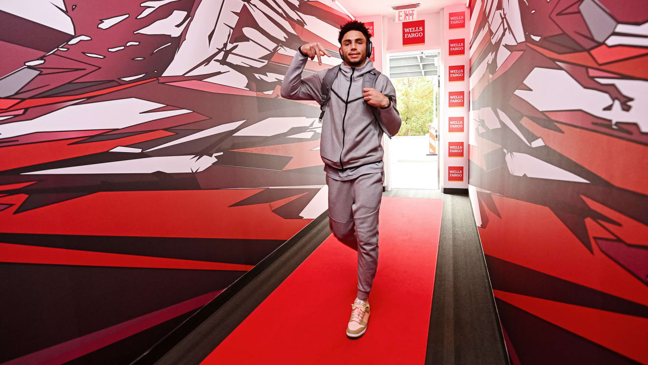 Arrival Photos | Week 9 Falcons vs Chargers