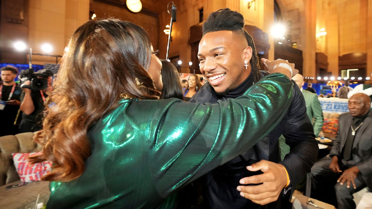 Bijan Robinson Loved What Falcons Told Him on Draft Call