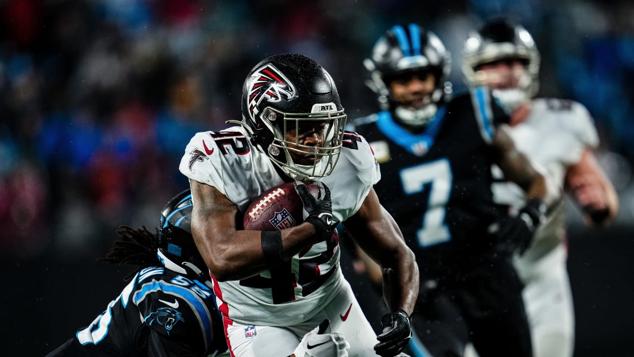 Caleb Huntley suffers season-ending Achilles injury in loss to Saints