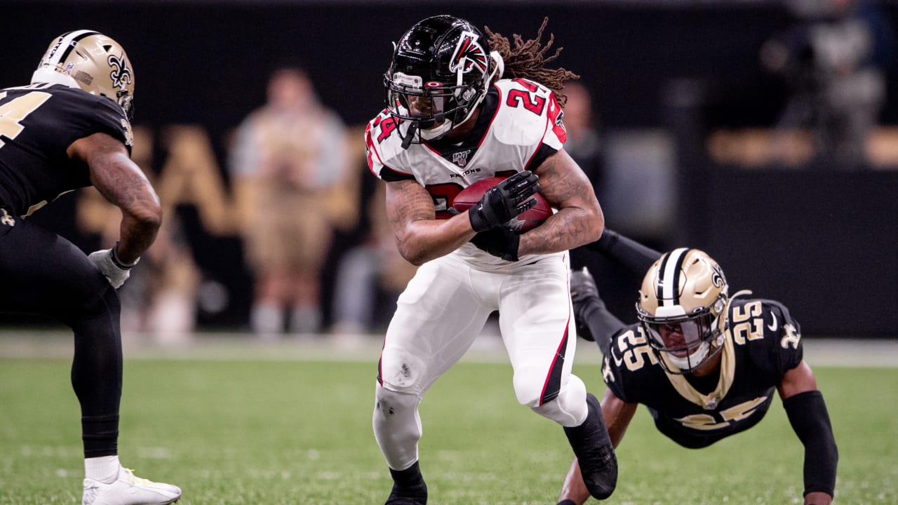 Report: Devonta Freeman could miss two weeks due to foot injury