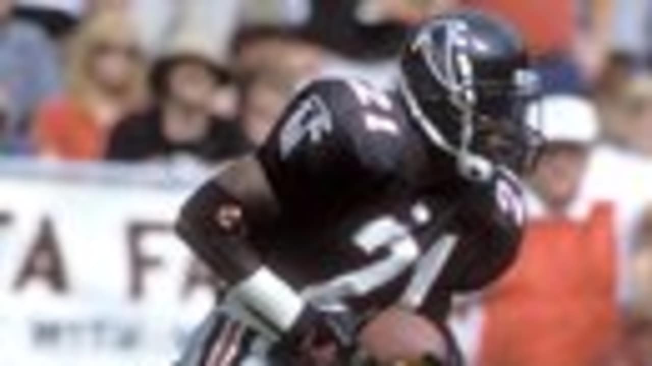 Falcons name Sanders to Ring of Honor