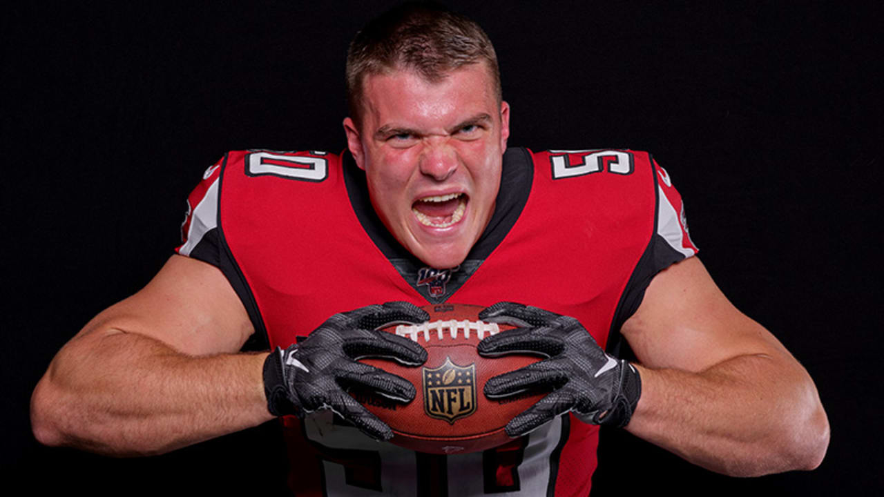 No longer a ‘goofball,’ rookie John Cominsky could be Falcons’ surprise ...
