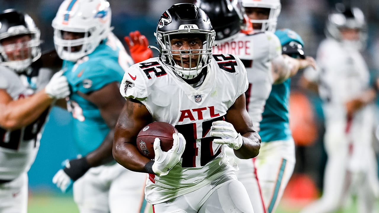 Outstanding blocking ends in untouched 30-yard TD for Caleb Huntley ...