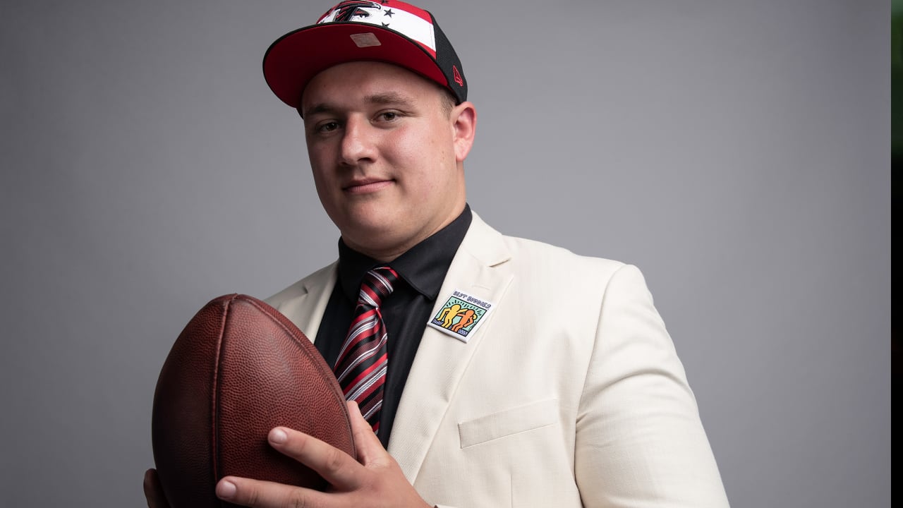 5 things to know about Falcons’ first-round pick Chris Lindstrom