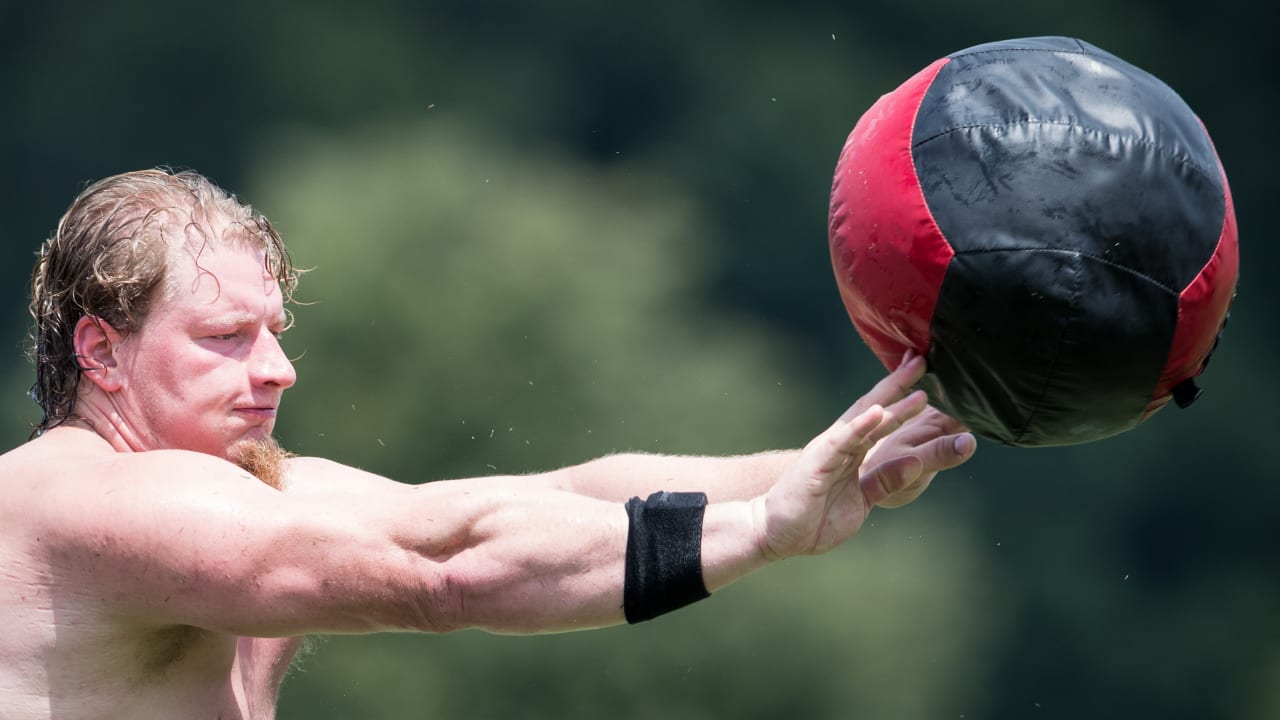 Kaleb McGary in action | Best images from Day 3