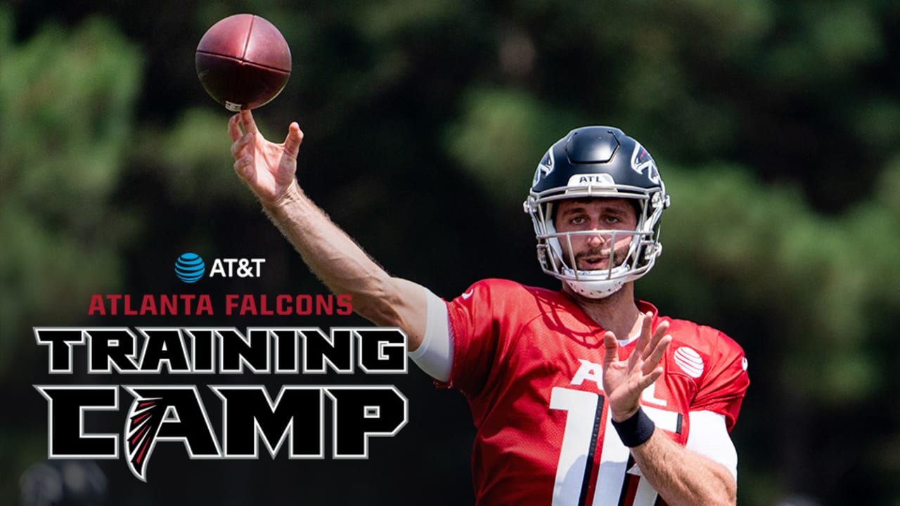Quarterbacks hard at work | Highlights at AT&T Training Camp