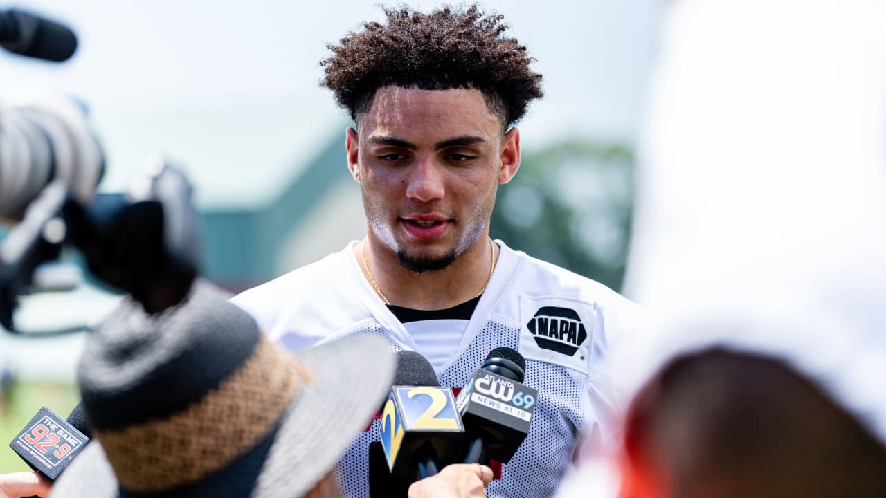 Drake London discusses first NFL offseason program, working with Marcus ...