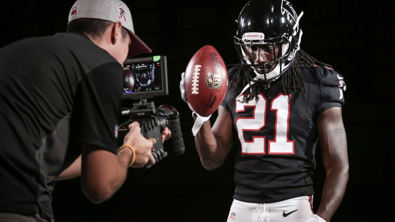 Behind-the-Scenes: Falcons Throwback Jersey Shoot