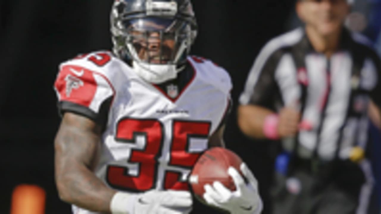 Speedy Smith Credits Teammates for Success