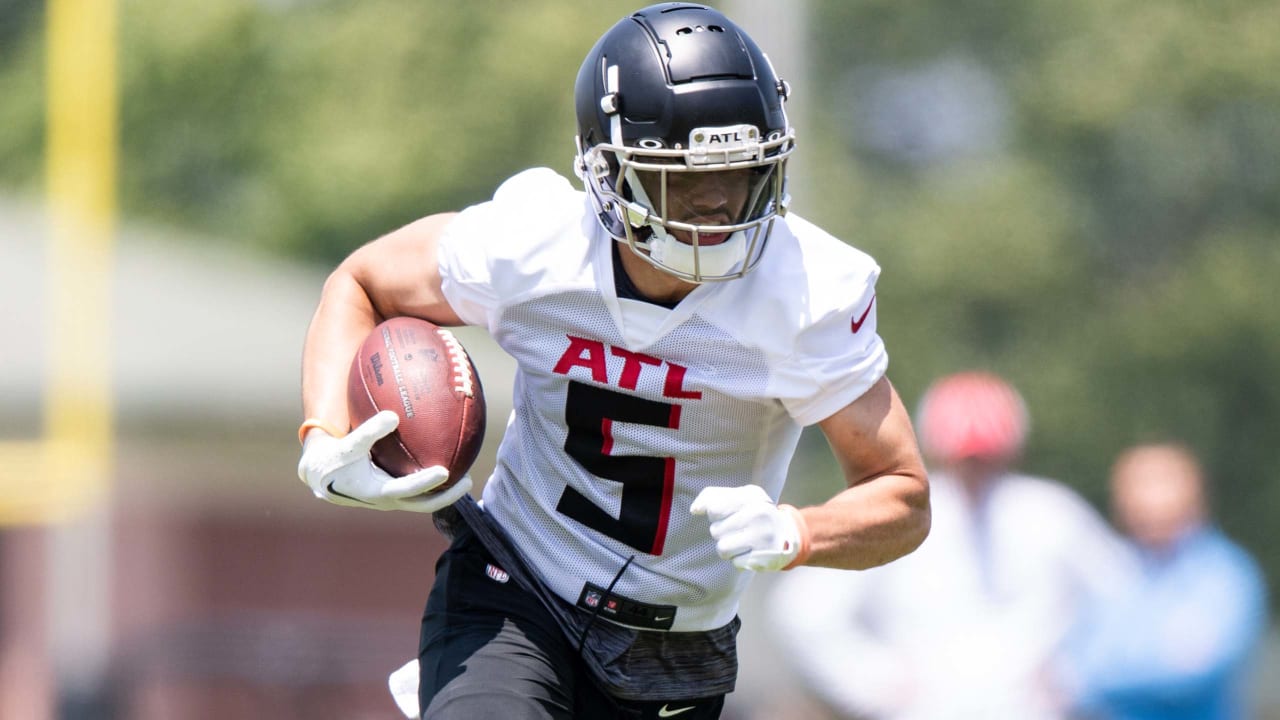 Three Falcons featured on PFF top 25 under 25 list