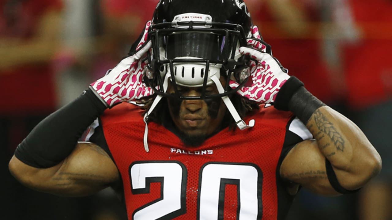 Lowery's 'Warrior-Like Mentality' Helping Defense