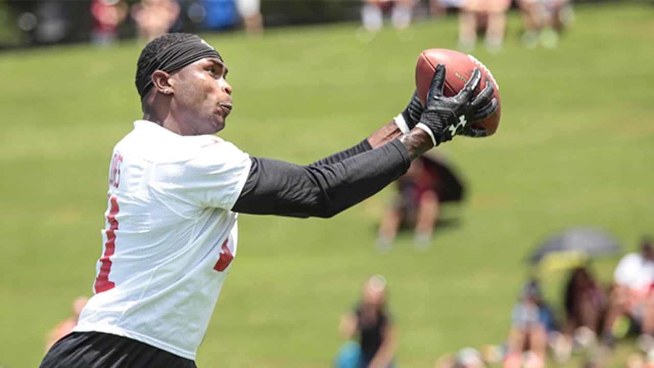 Biggest storylines to watch at Falcons training camp