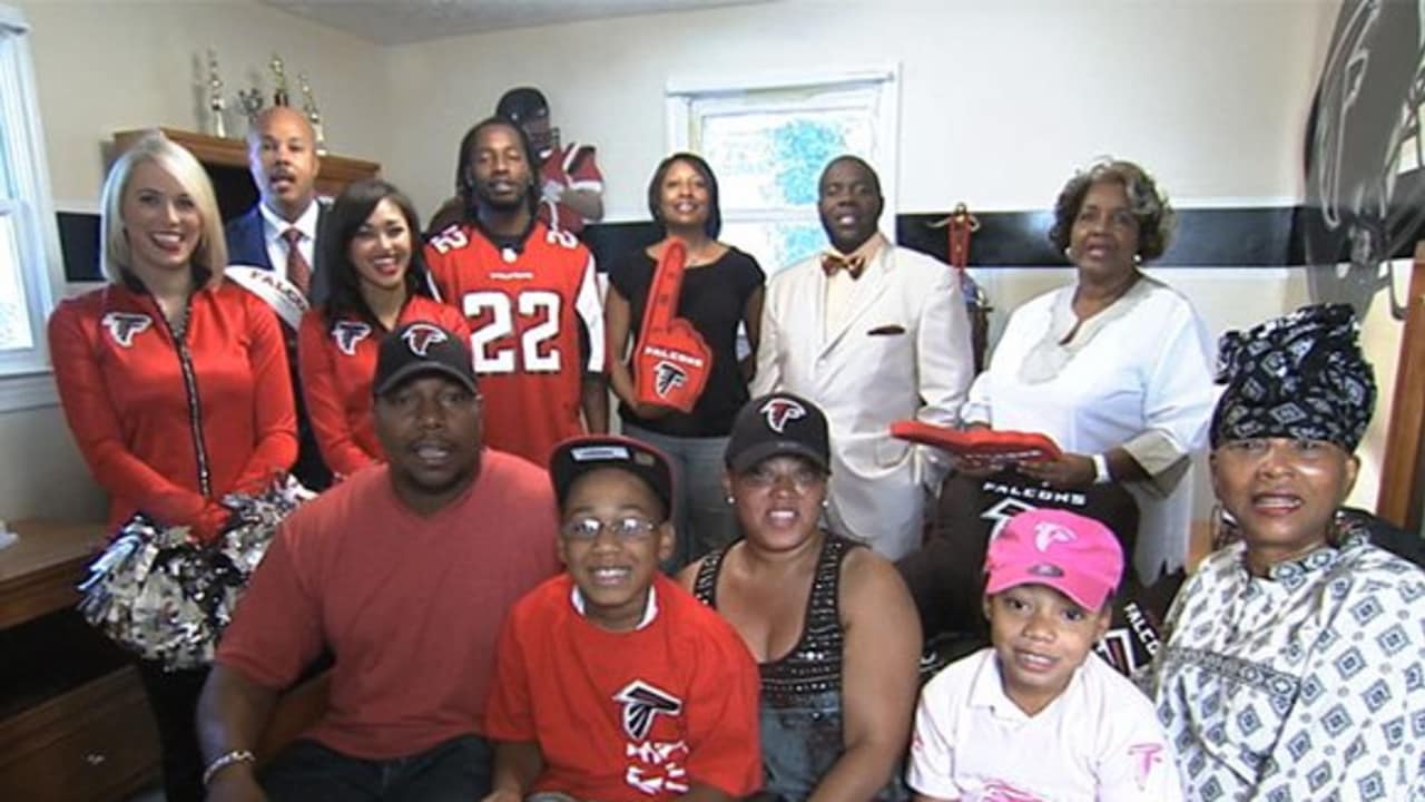 Rooms to Go Community Makeover: Aric Porter