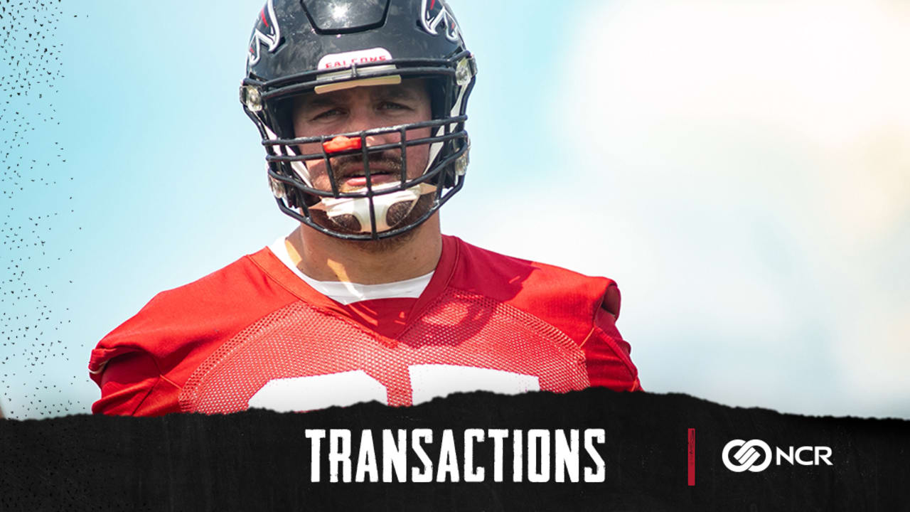 Falcons place Brandon Fusco on IR, sign two offensive linemen