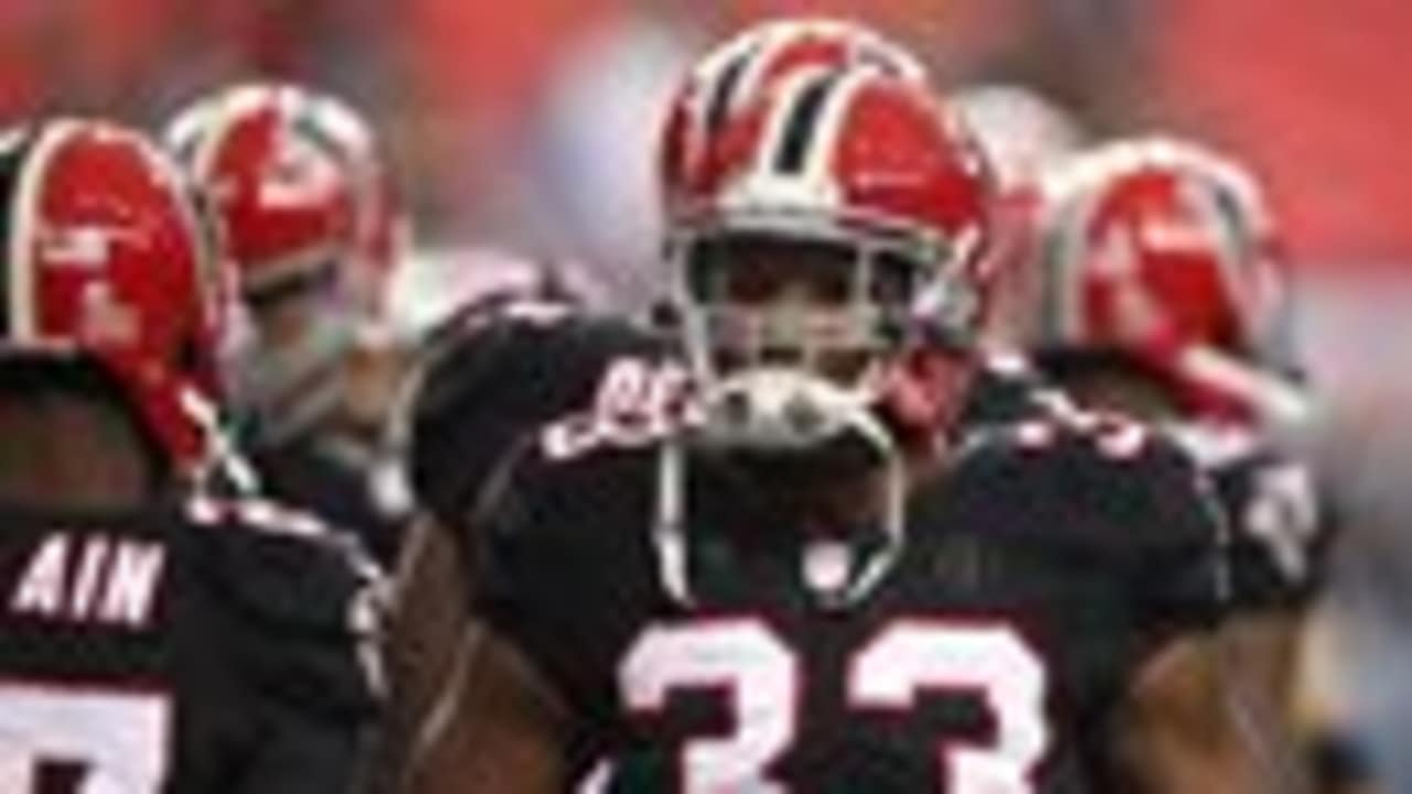 Rush Rules Back-And-Forth First Half