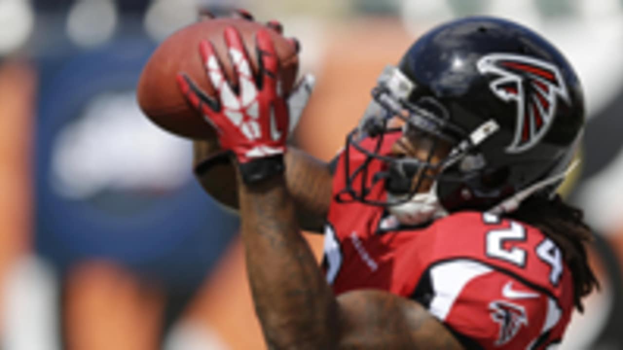 Freeman Wears No. 24 With a Purpose