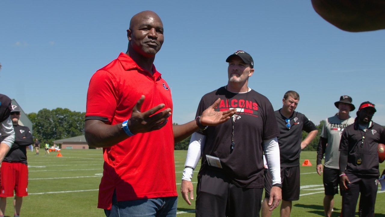 Holyfield breaks down team