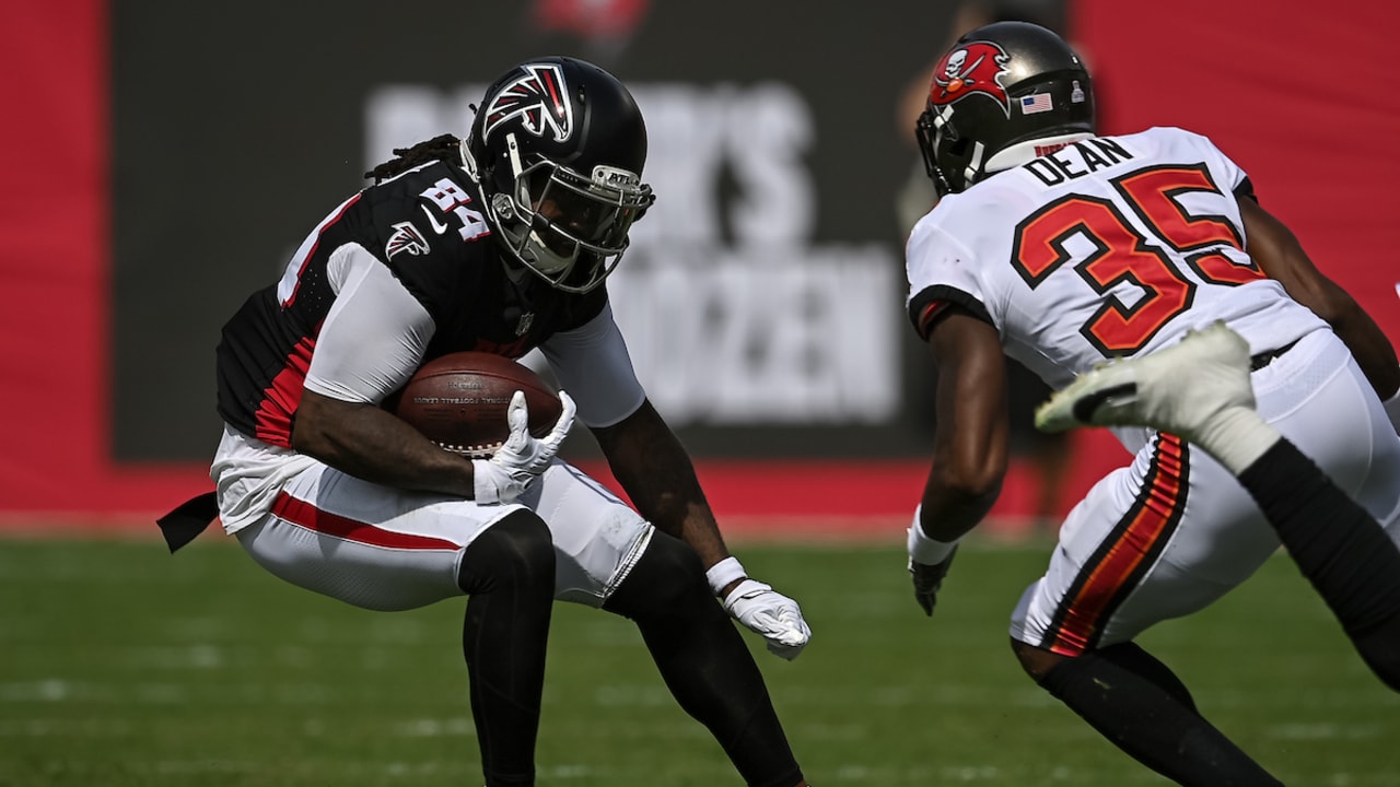 Cordarrelle Patterson's truck-stick run gets Falcons into red zone late ...