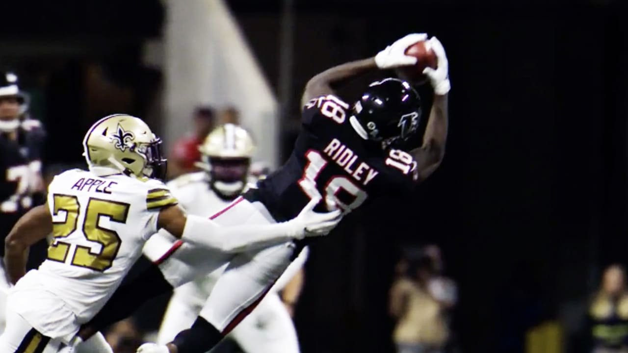 Sideline Access: Calvin Ridley makes a diving catch