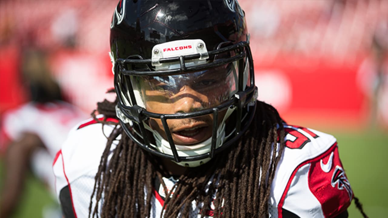 Falcons Re-Sign LB Wheeler