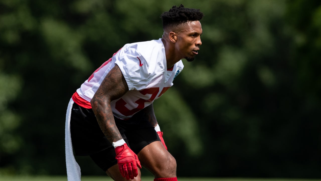 Takeaways: Returning starters give Falcons’ first practice a ‘family ...