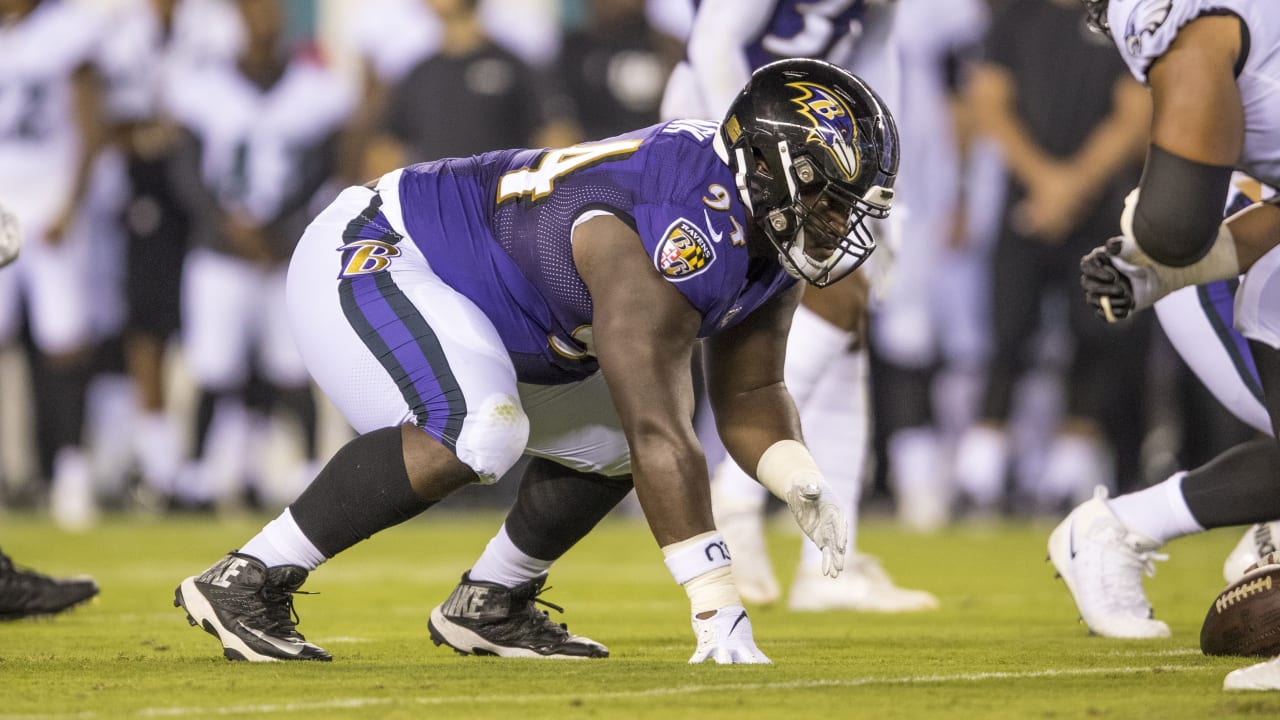 Giants release kicker Catanzaro, add DT Daylon Mack