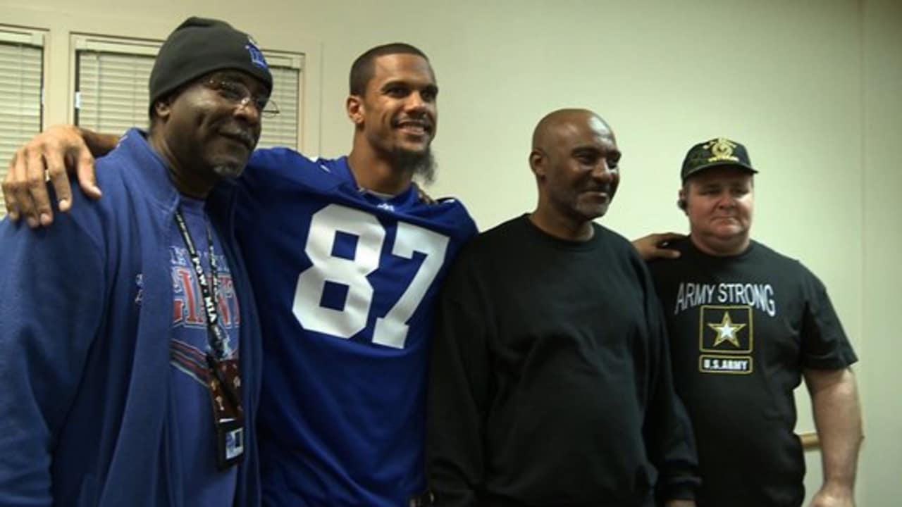 Access Blue: WR Hixon visits veterans