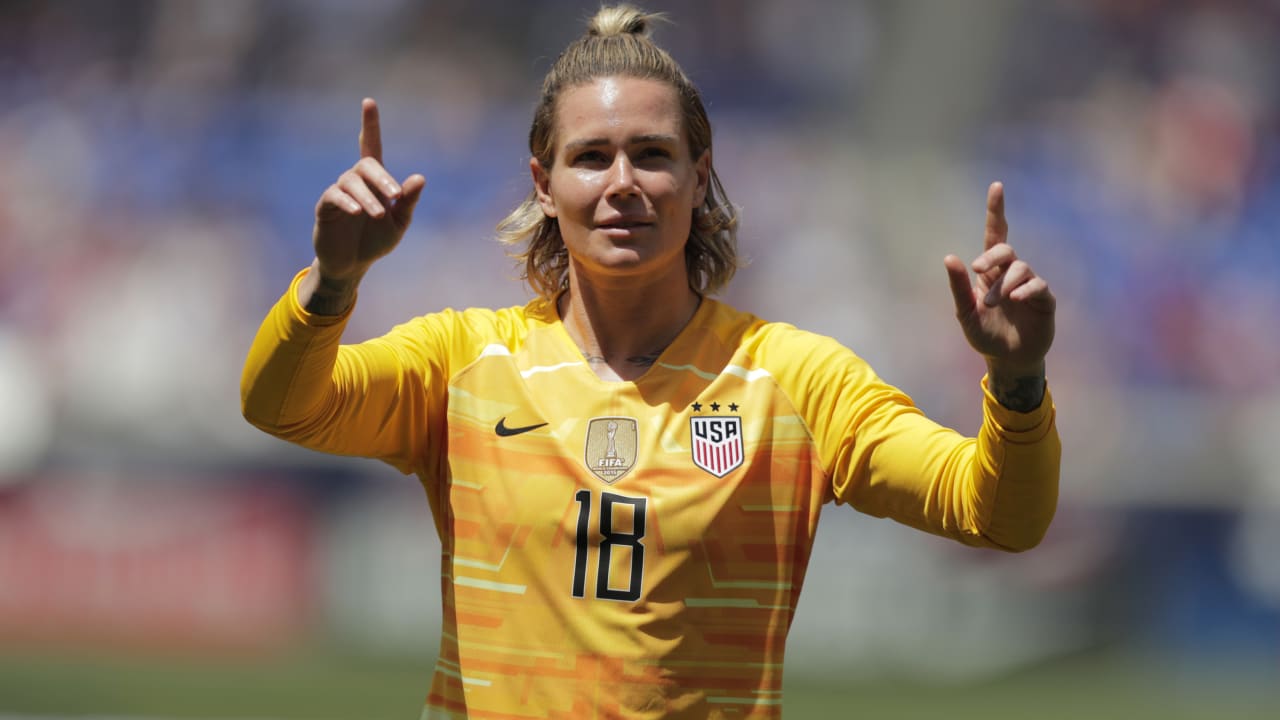 Ashlyn Harris discusses USWNT's World Cup runs