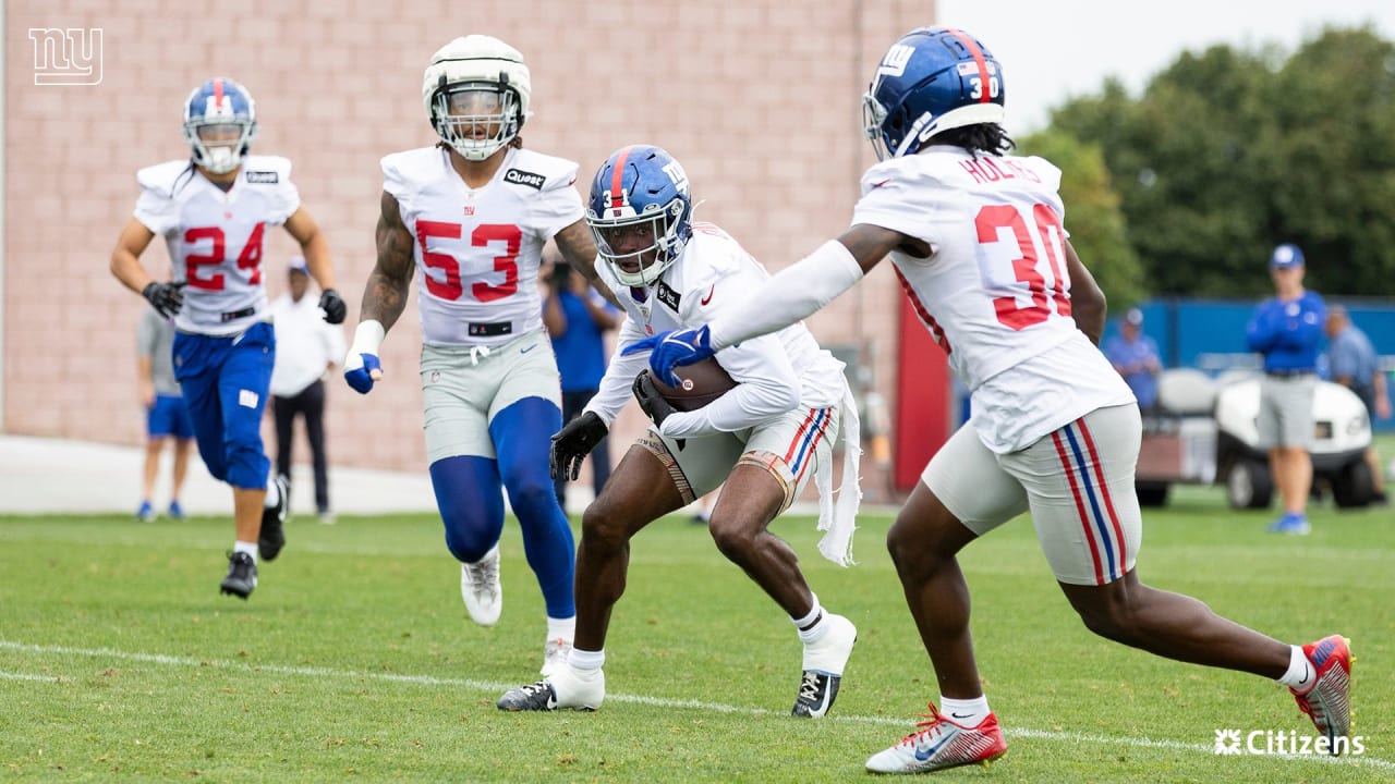 Practice Report (8/14): Safeties notch 2 interceptions