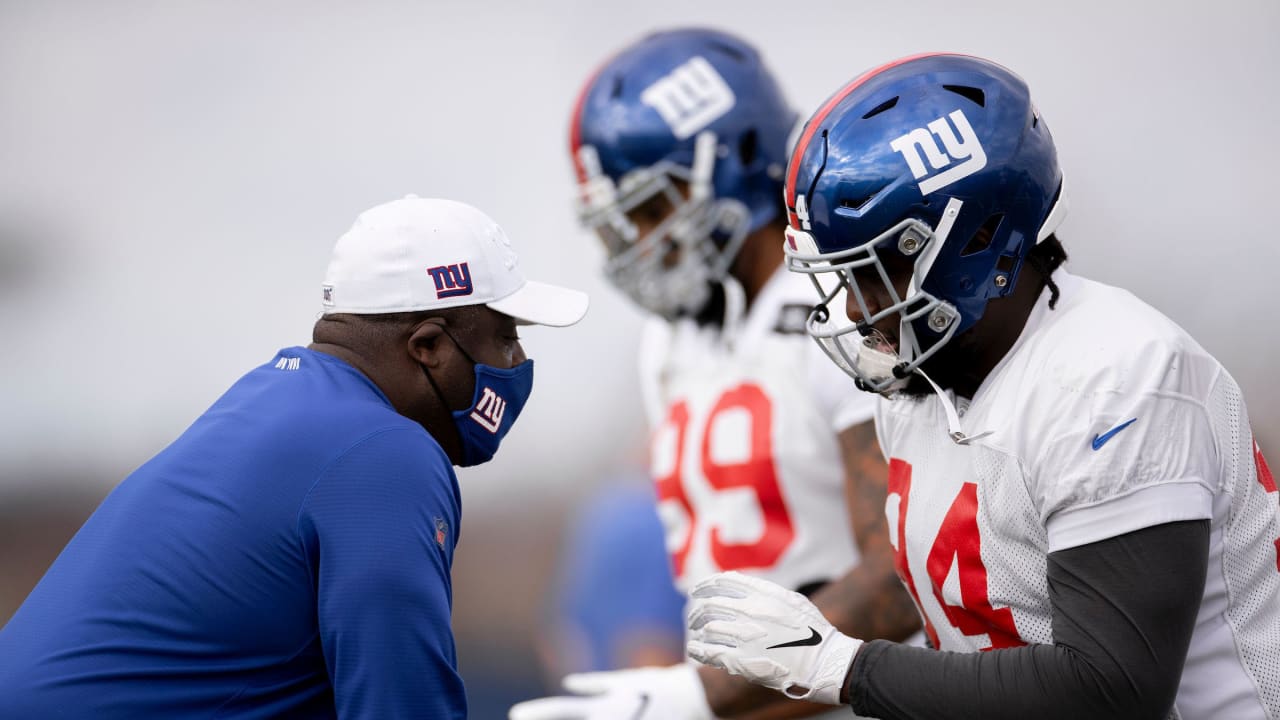 Roundup: Assistant coaches meet with media in Week 17